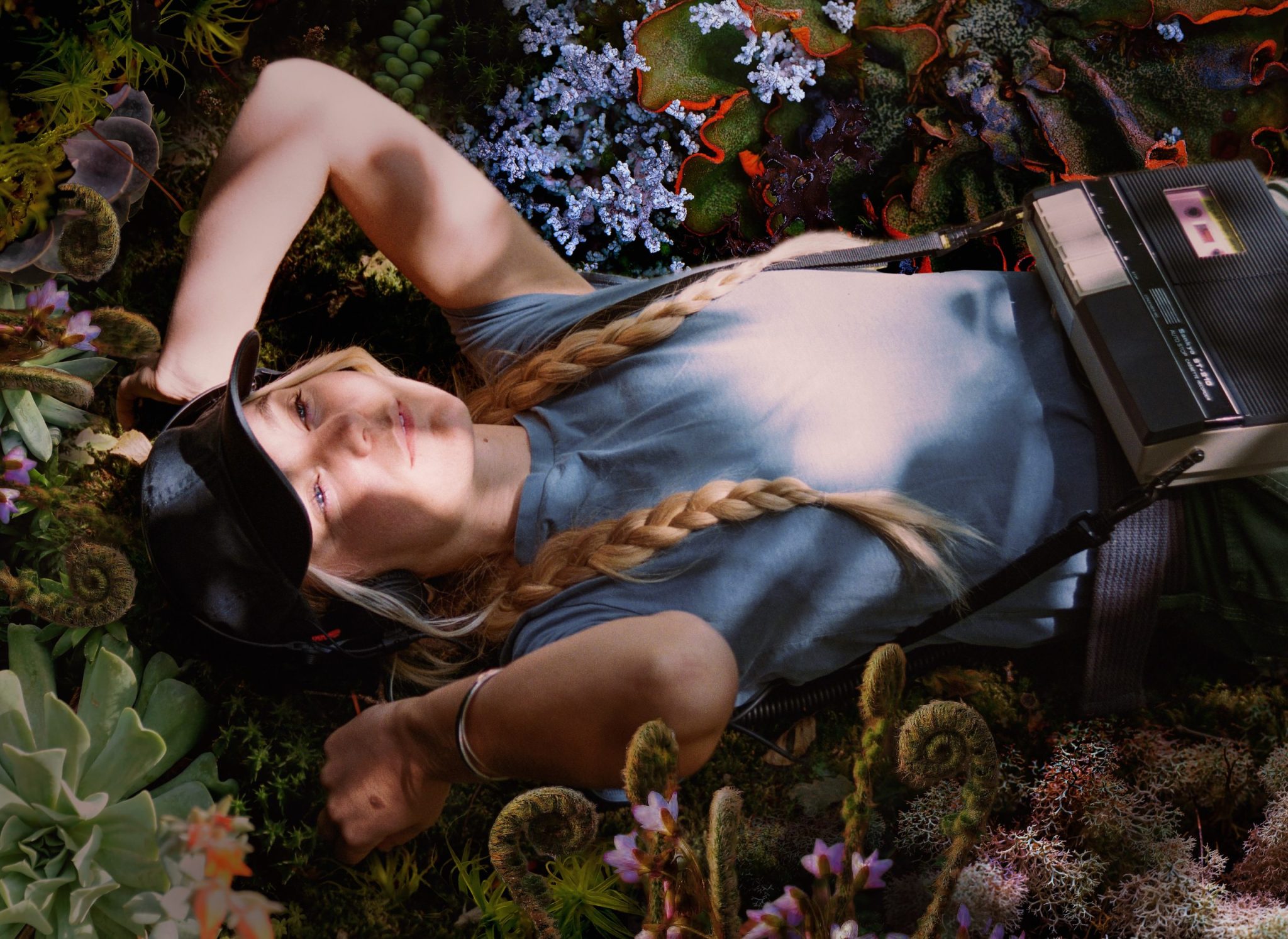 LAURA MISCH reveals new single ‘HIDE TO SEEK’ from debut album SAMPLE ...