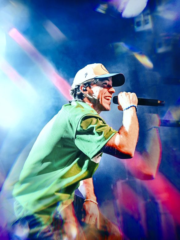 Interview: Paris Wells & Finley François / Lounge Of The Flamingo | The ...